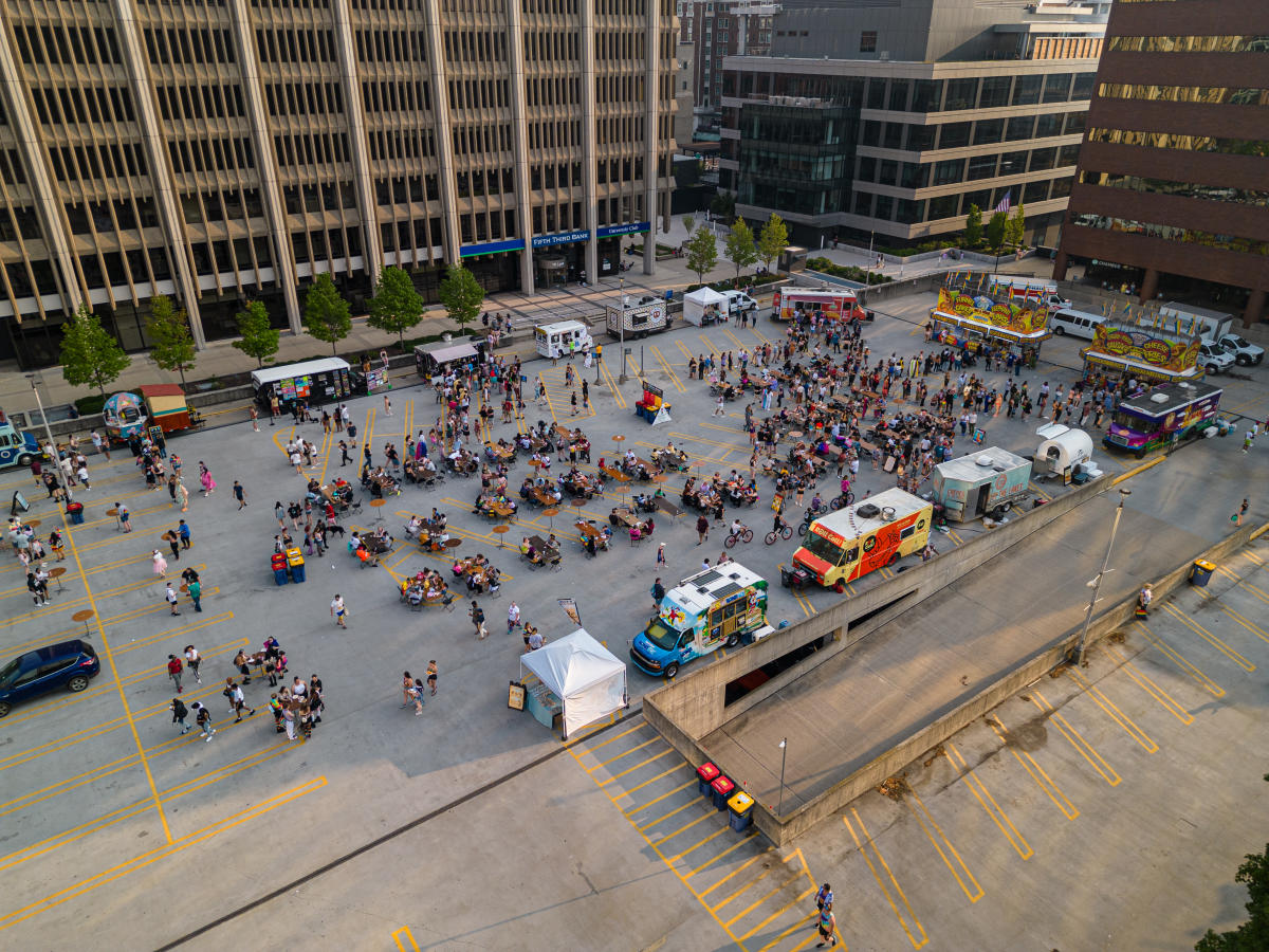 Calder Plaza - Grand Rapids MI, 49503