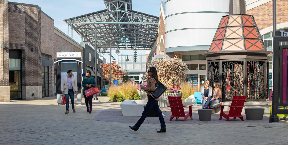 Tanger Outlet Mall - Byron Center MI, 49315