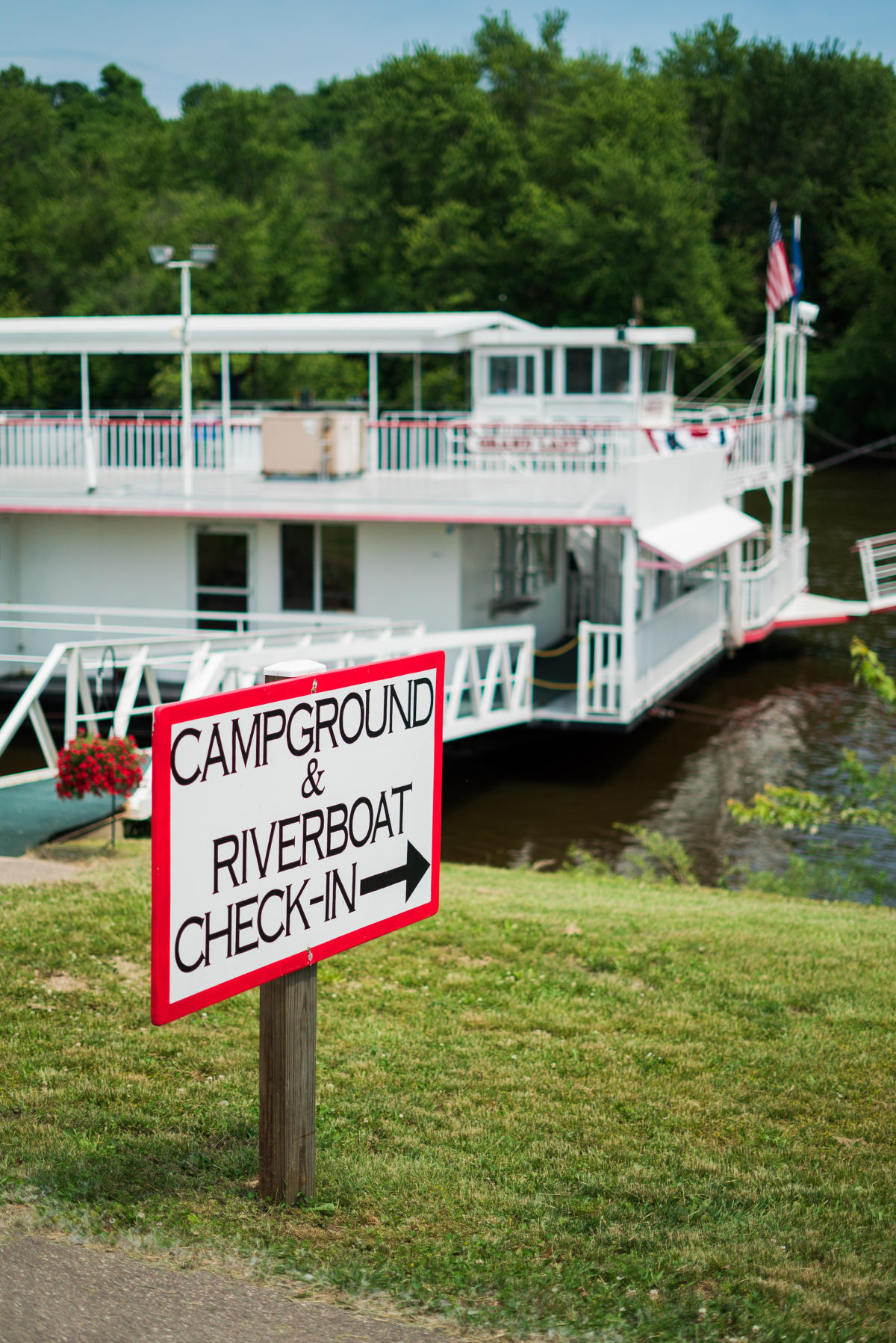 The Grand Lady Riverboat - Jenison MI, 49428