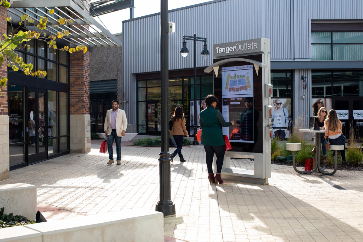 Tanger Outlet Mall - Byron Center MI, 49315