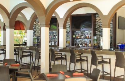 Palms Poolside Bar & Grill in Orlando | VISIT FLORIDA