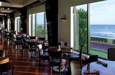 Seafood Bar in Palm Beach | VISIT FLORIDA