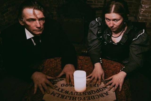 victorian seance