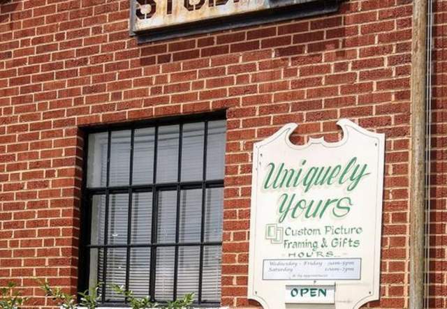 Uniquely Yours Custom Framing & Gifts