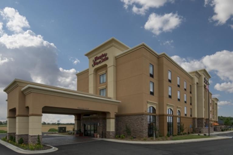 Hampton Inn & Suites