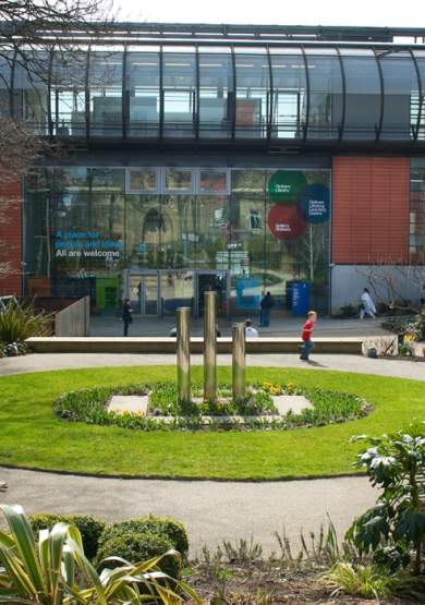 Explore Oldham | Visit Manchester