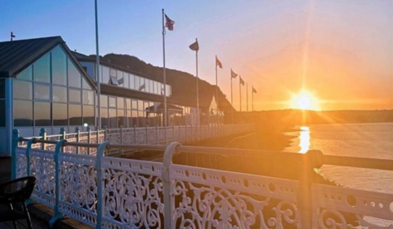 mumbles pier