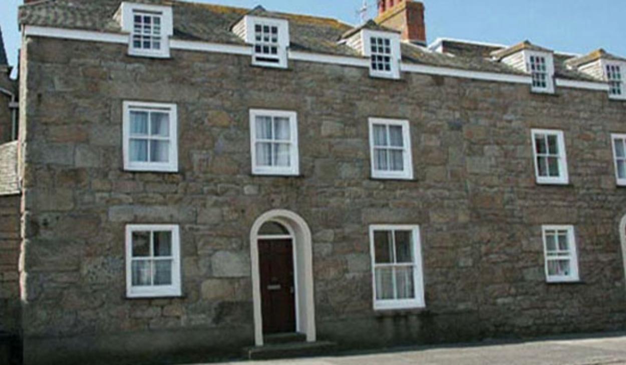 crows nest view penzance