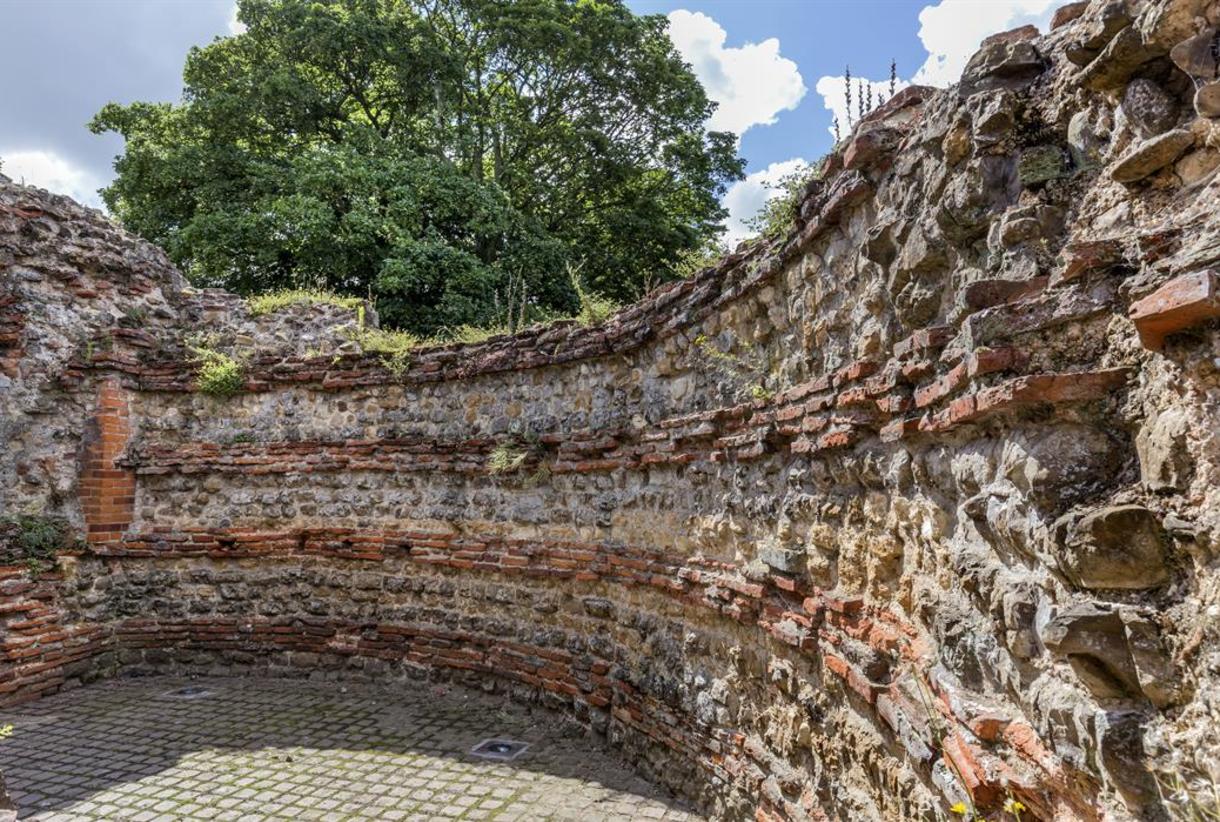 Ancient Roman Wall Ruins