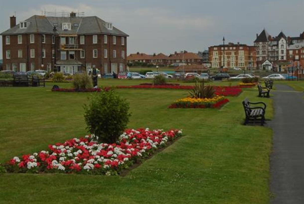 Whitby Gardens | Fasci Garden