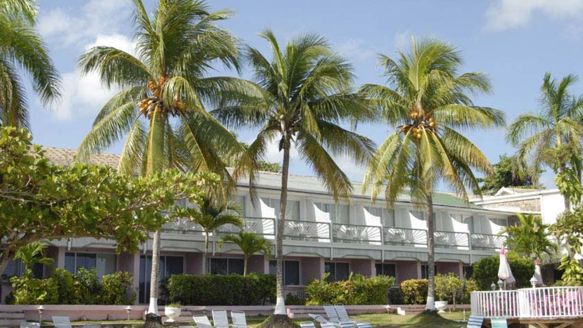 Shaw Park Beach Resort