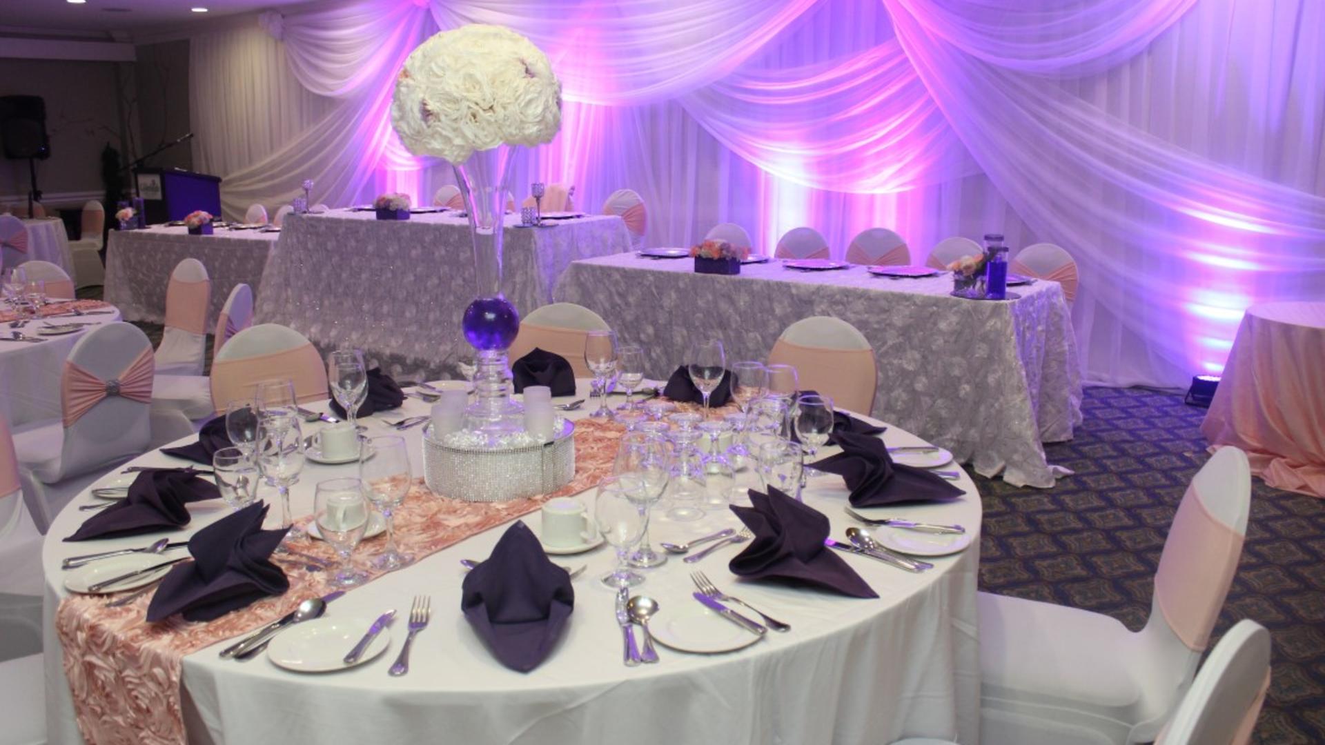 Courtleigh Hotel & Suites