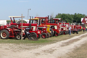 Red Power Roundup Des Moines, IA | International Harvestor
