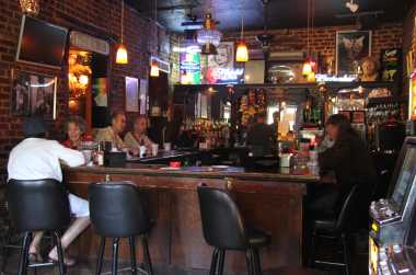 Gay bars new orleans french quarter - matteropec