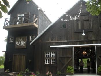 3 Hendricks County Barns to Consider for a Wedding