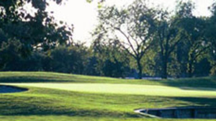 Tuxedo Golf Course, Winnipeg, MB - Golf course information and reviews.