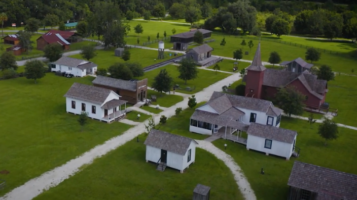 pioneer village coloring pages