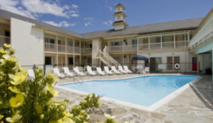 A Wave Inn | Montauk, NY 11954