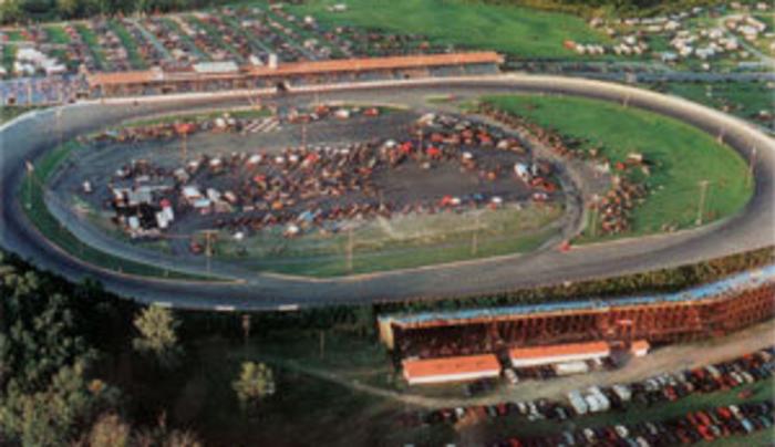 Oswego Speedway | Oswego, NY 13126