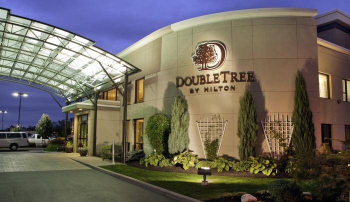 DoubleTree by Hilton Buffalo-Amherst | Amherst, NY 14226
