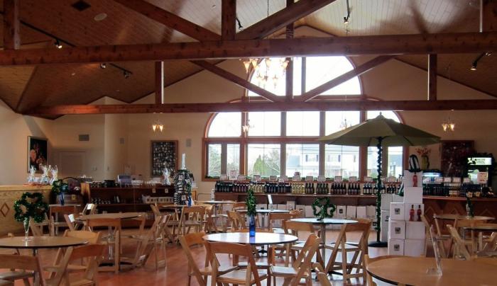 Duck Walk Vineyards | Water Mill, NY 11976