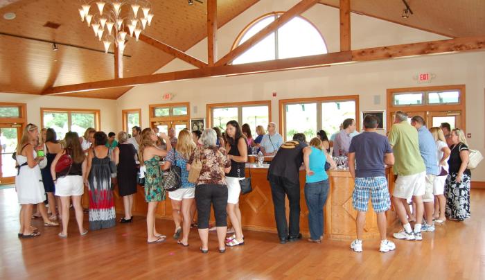 Duck Walk Vineyards | Water Mill, NY 11976