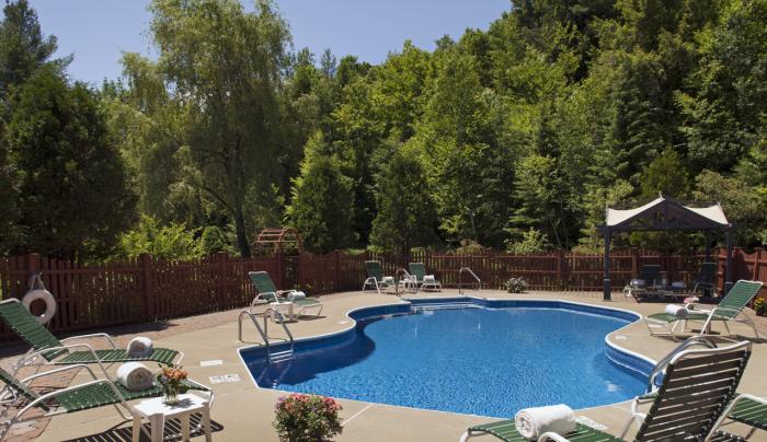 Friends Lake Inn | Chestertown, NY 12817