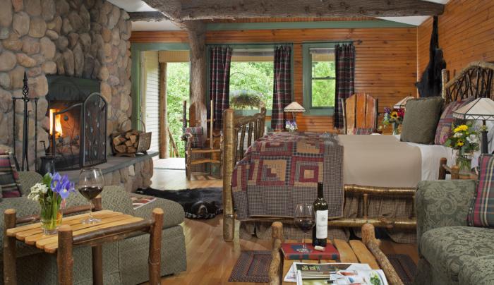 Friends Lake Inn | Chestertown, NY 12817