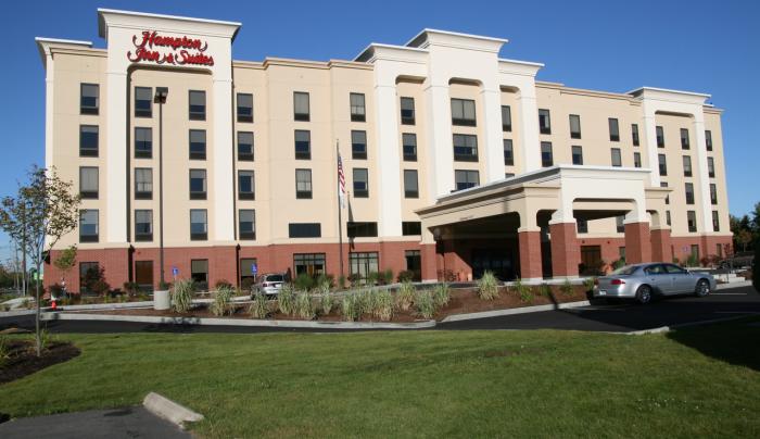 Hampton Inn & Suites | Plattsburgh, NY 12901