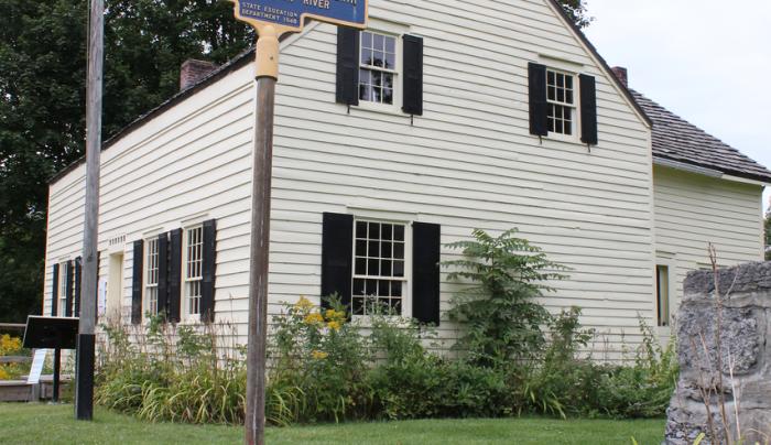 Drumm House | Johnstown, NY 12095