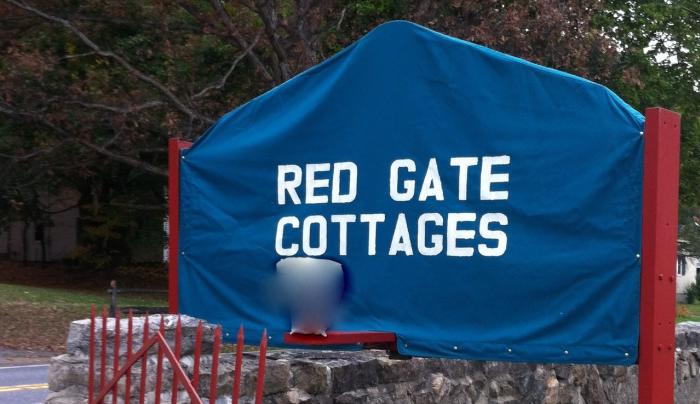 Red Gate Cottages | Bolton Landing, NY 12814