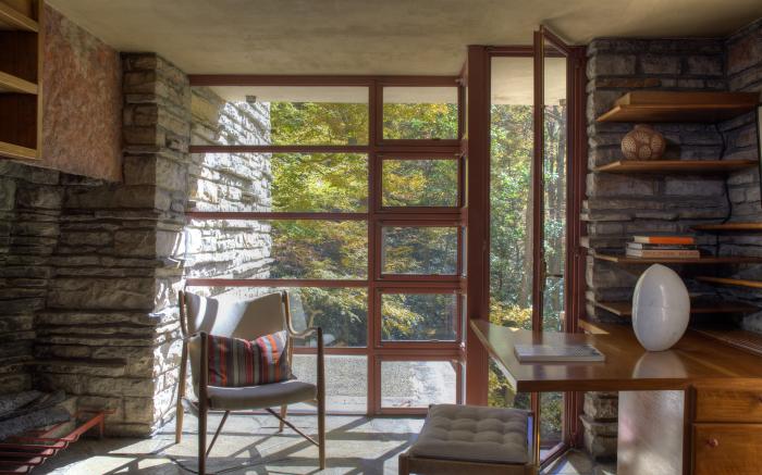 Frank Lloyd Wright's Fallingwater®