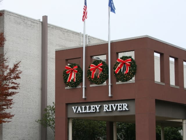 Holiday Shopping | Eugene, Cascades & Oregon Coast