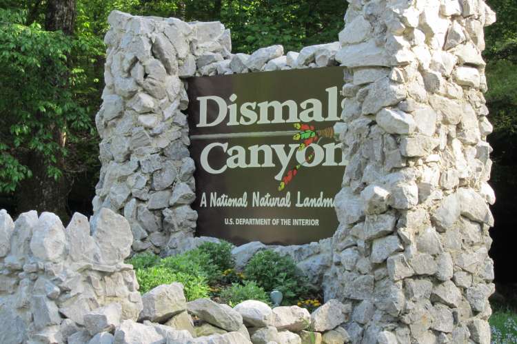 Dismals Canyon