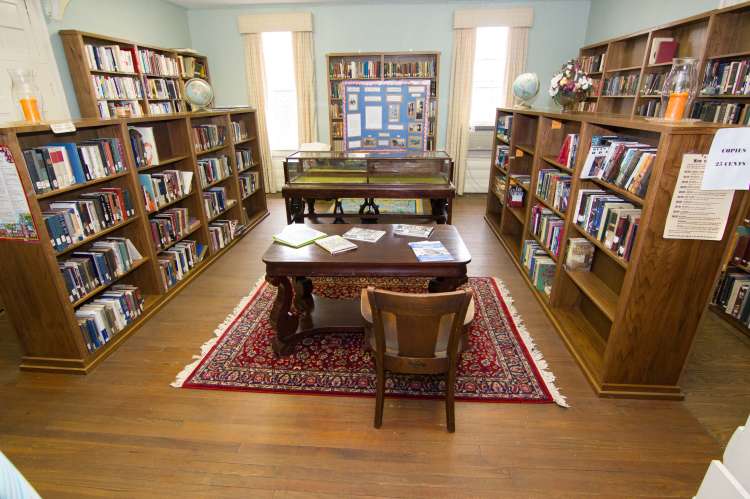 Houston Memorial Library & Museum