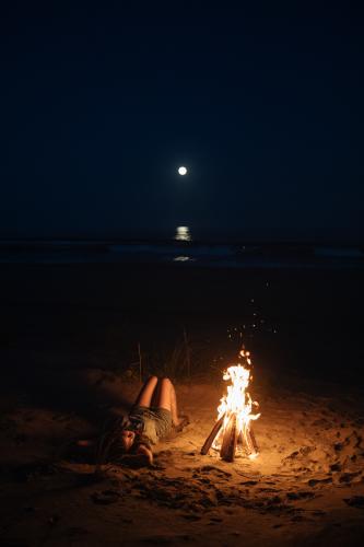 Tips to Build an OBX Beach Fire