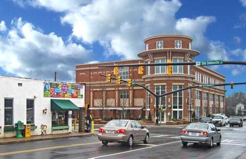 Reasons to Love Huntersville