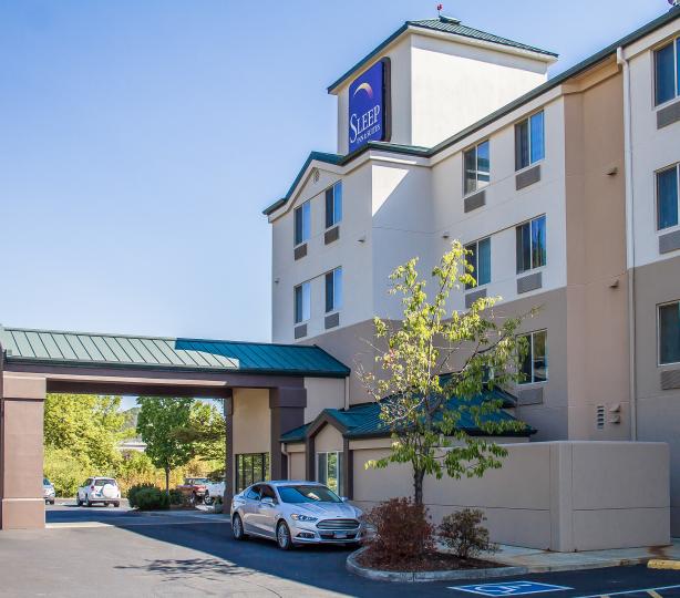 Sleep Inn & Suites