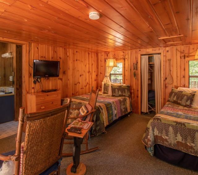 River Spruce Cabins