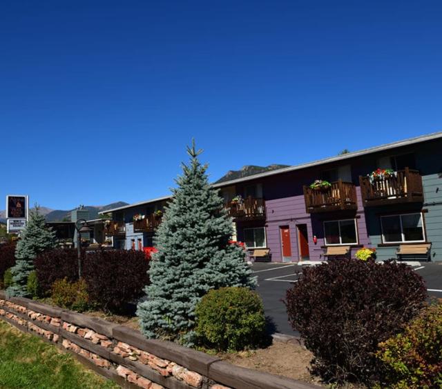 Alpine Trail Ridge Inn