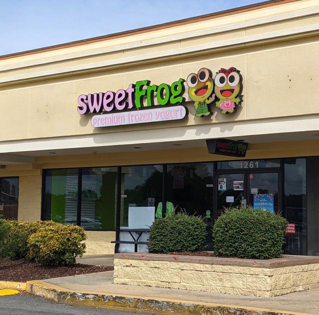 Sweet Frog Premium Frozen Yogurt