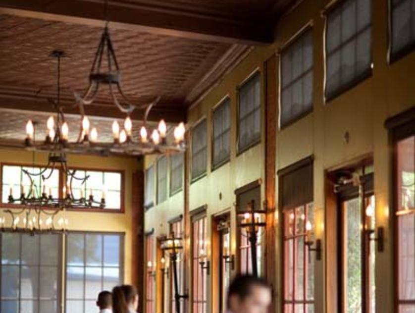 Hugo's | Restaurants in Houston, TX 77006