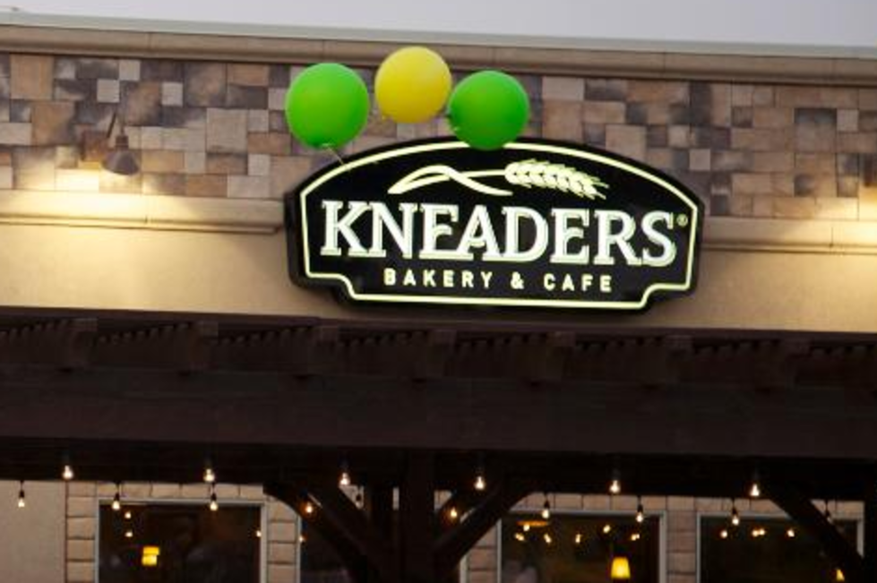 Kneaders