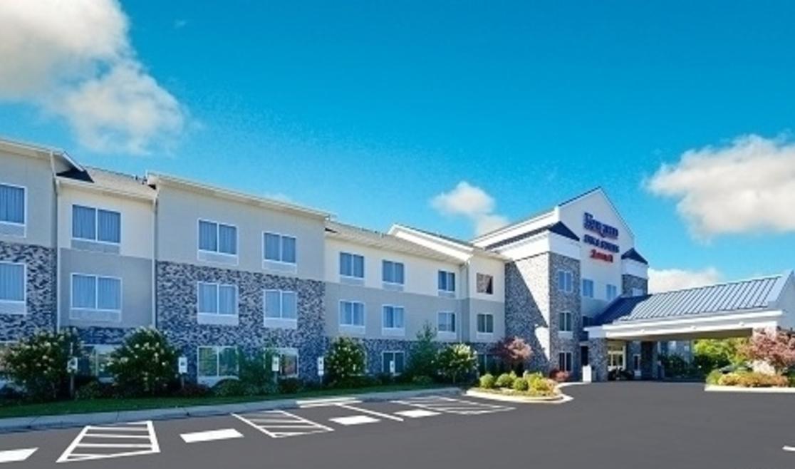 Fairfield Inn & Suites