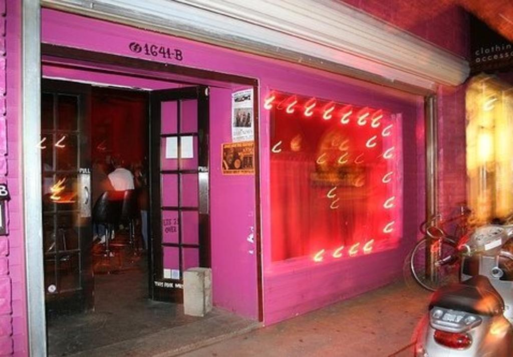 Poison Girl | Nightlife in Houston, TX