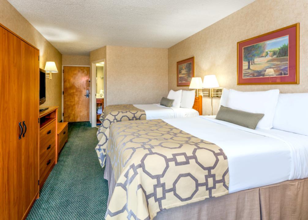 Baymont Inn and Suites East