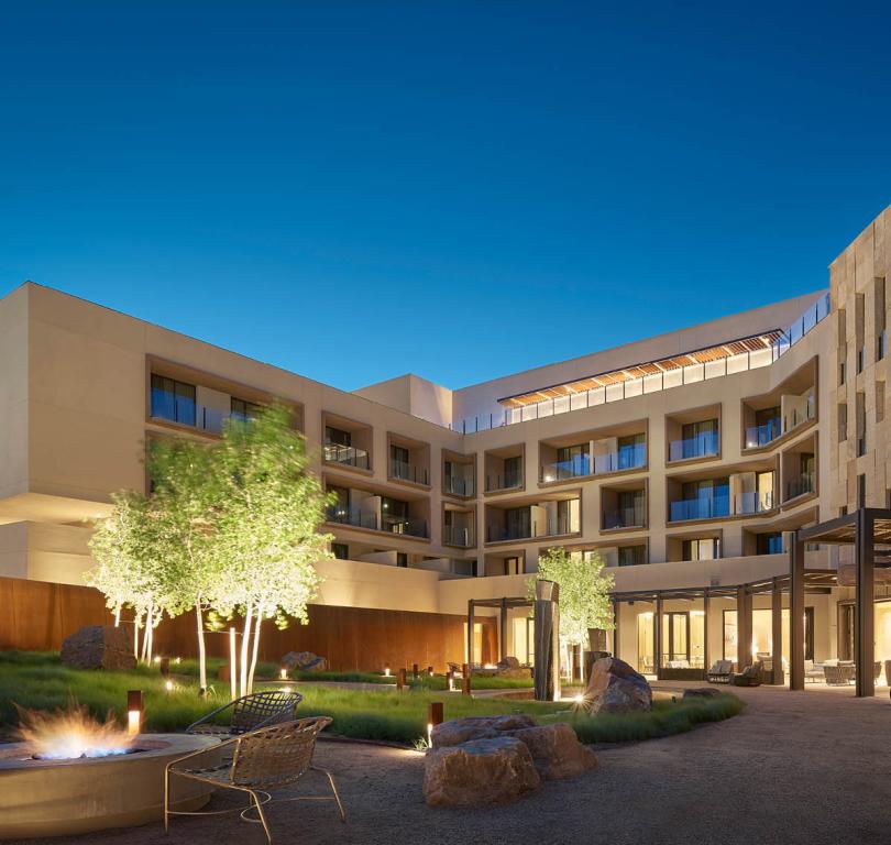 Level 5 Rooftop Restaurant & Lounge - Hotel Chaco