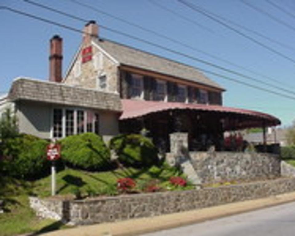 Columbus Inn | Wilmington, DE 19806