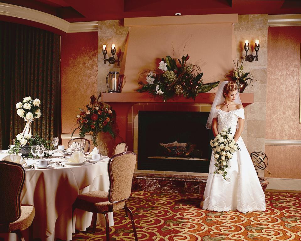 Harry's Savoy Grill & Ballroom | Wilmington, DE 19810