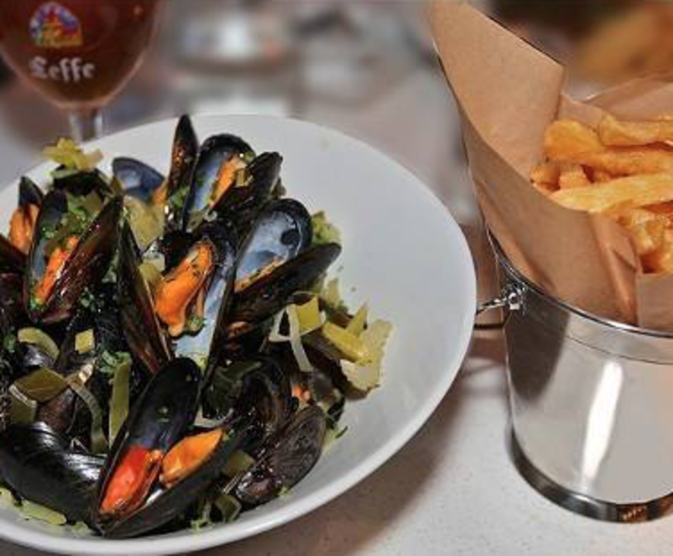 Si Bon Belgian Bistro